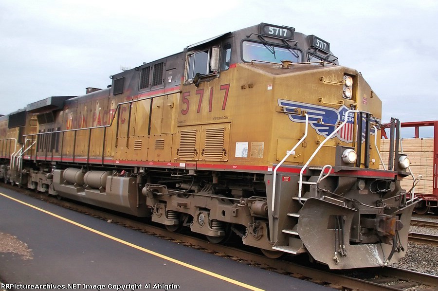 UP 5717